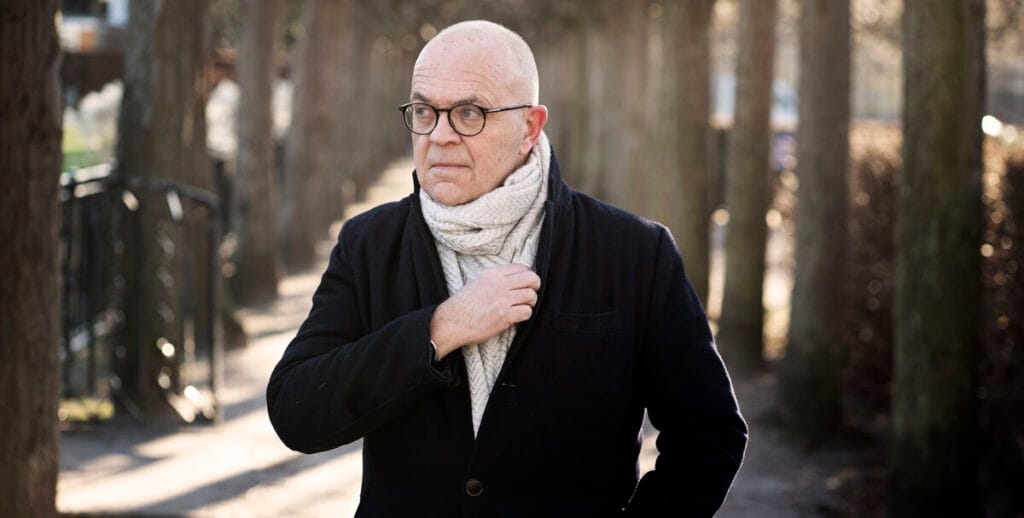 Jes Dorph-Petersen mangler penge: Rækker ud efter hjælp