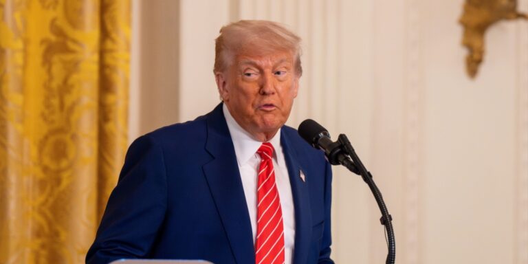 Vækker harme: Trumps ord til 8-årig pige går verden rundt - Alt om kendte